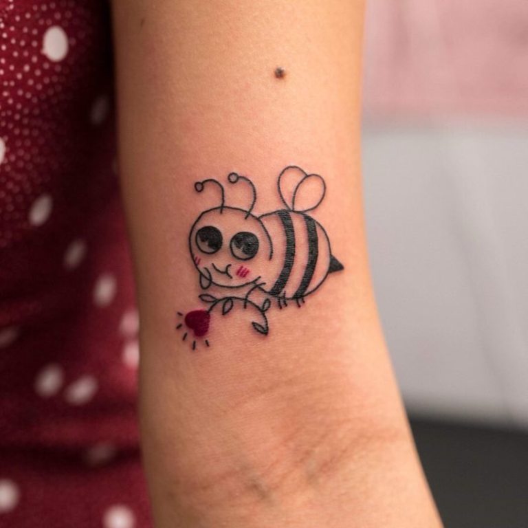 Tatuajes De Abejas: Tendencias Modernas De Tatuajes Creativos De Abejas ...